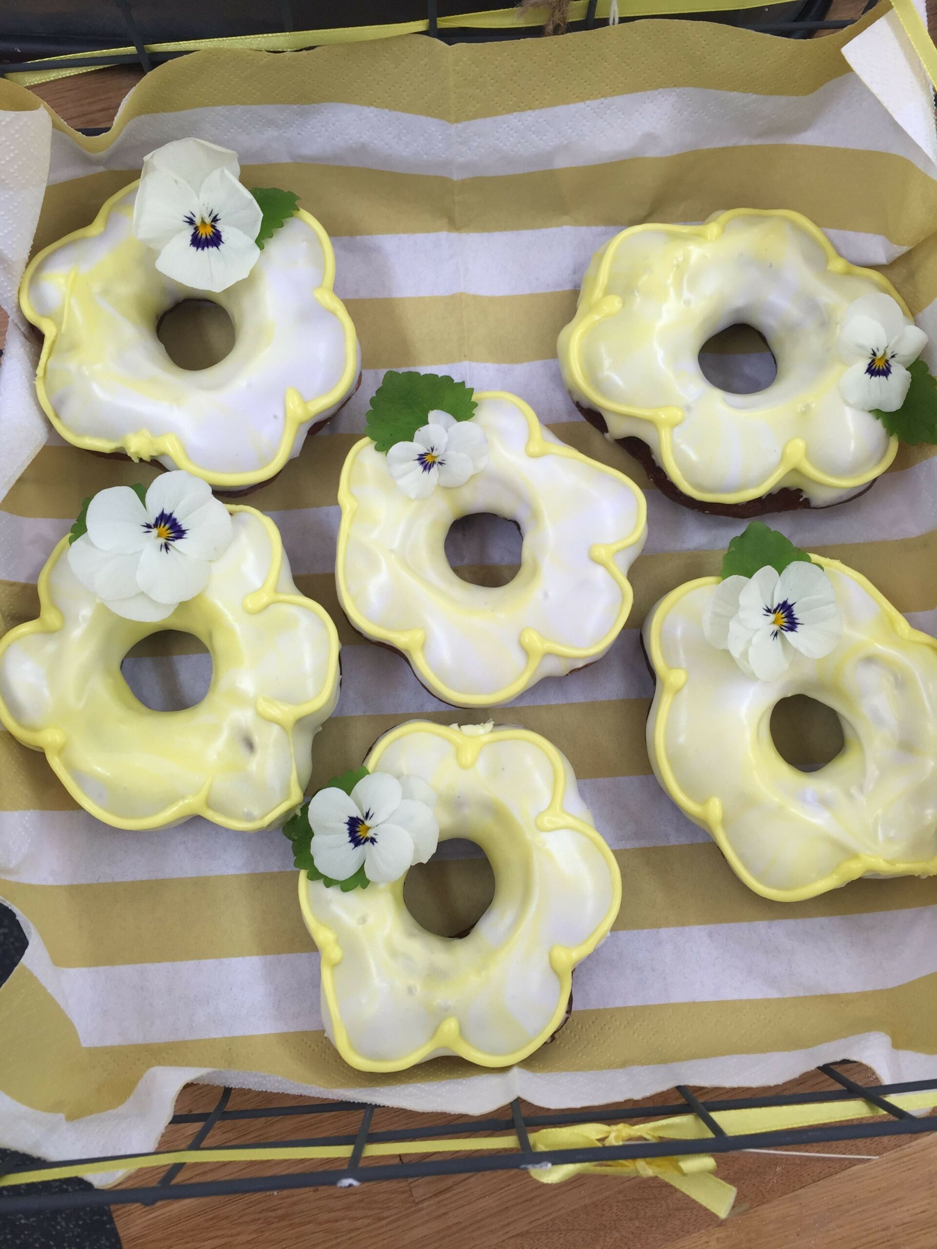 Lemonade donuts