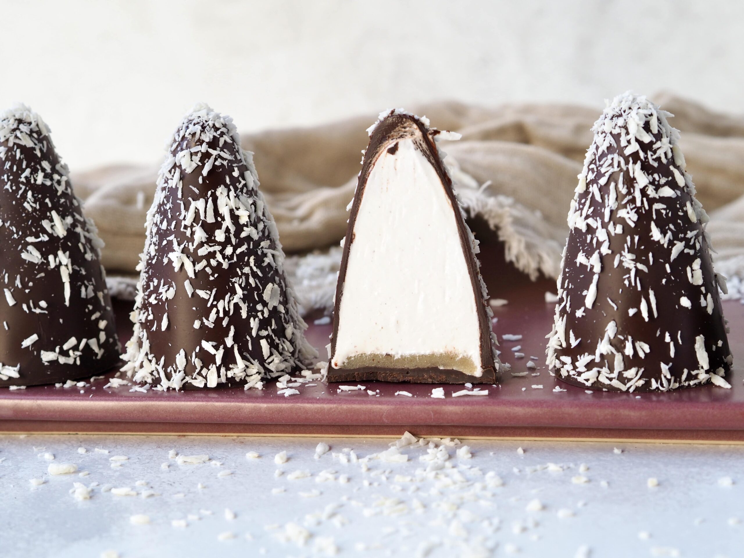 Klassiske flødeboller med kokos - Ditte Julie Jensen